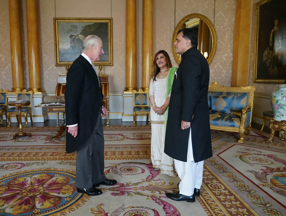 Pakistan High Commission - London - High Commissioner Dr. Mohammad ...